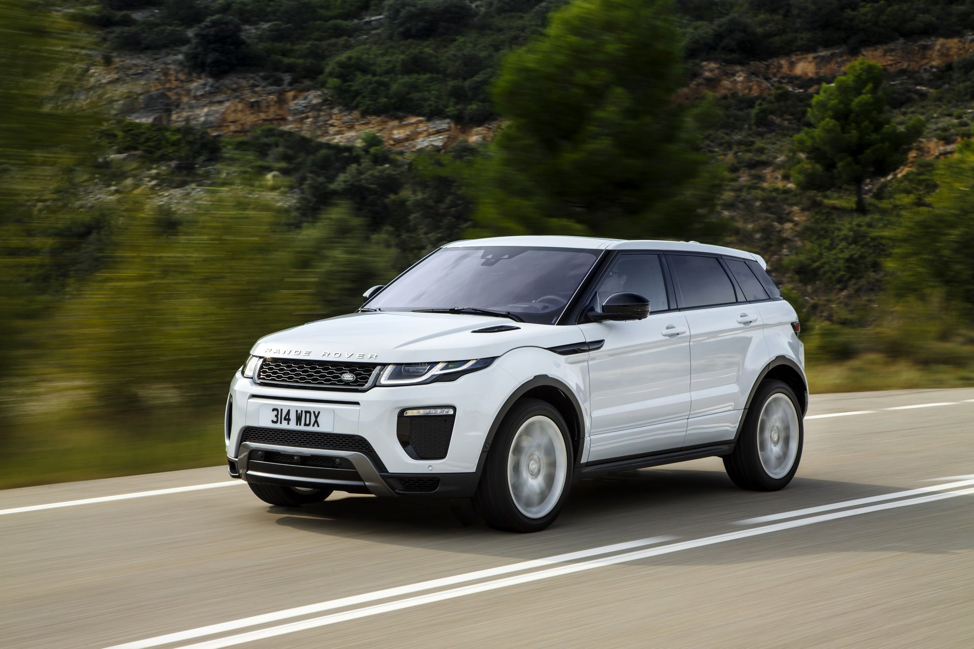 Land Rover quiere lanzar tres versiones de SUV pequeño