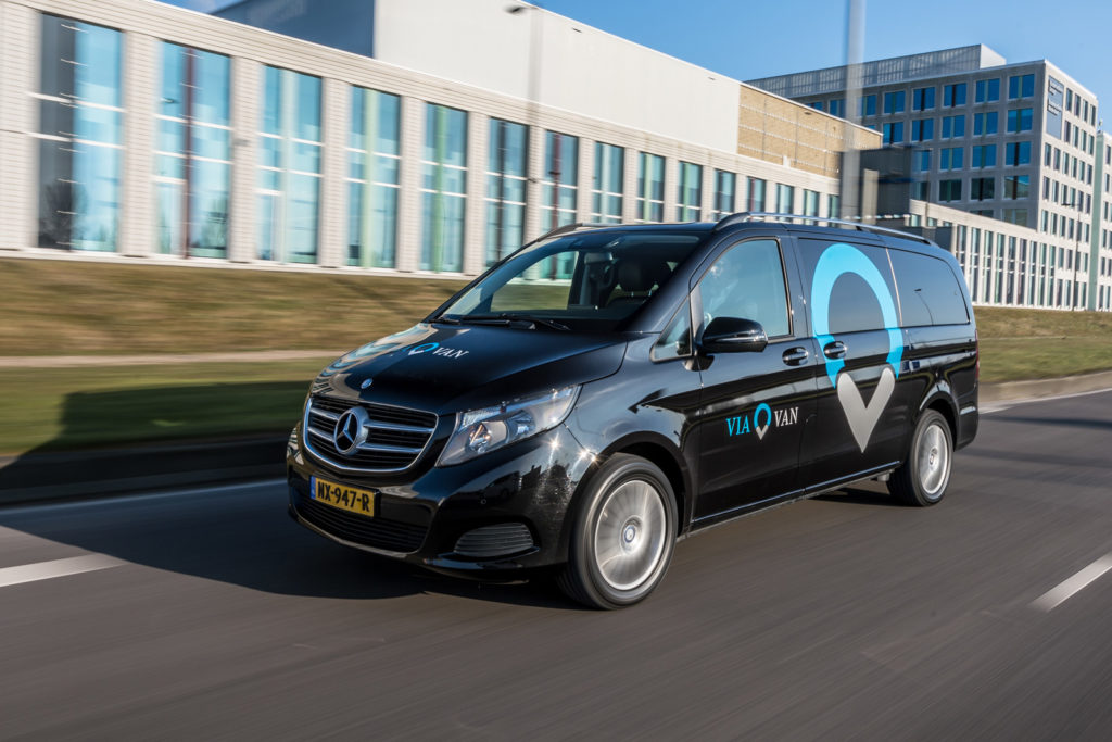 ViaVan llega a Londres, el transporte compartido de Mercedes