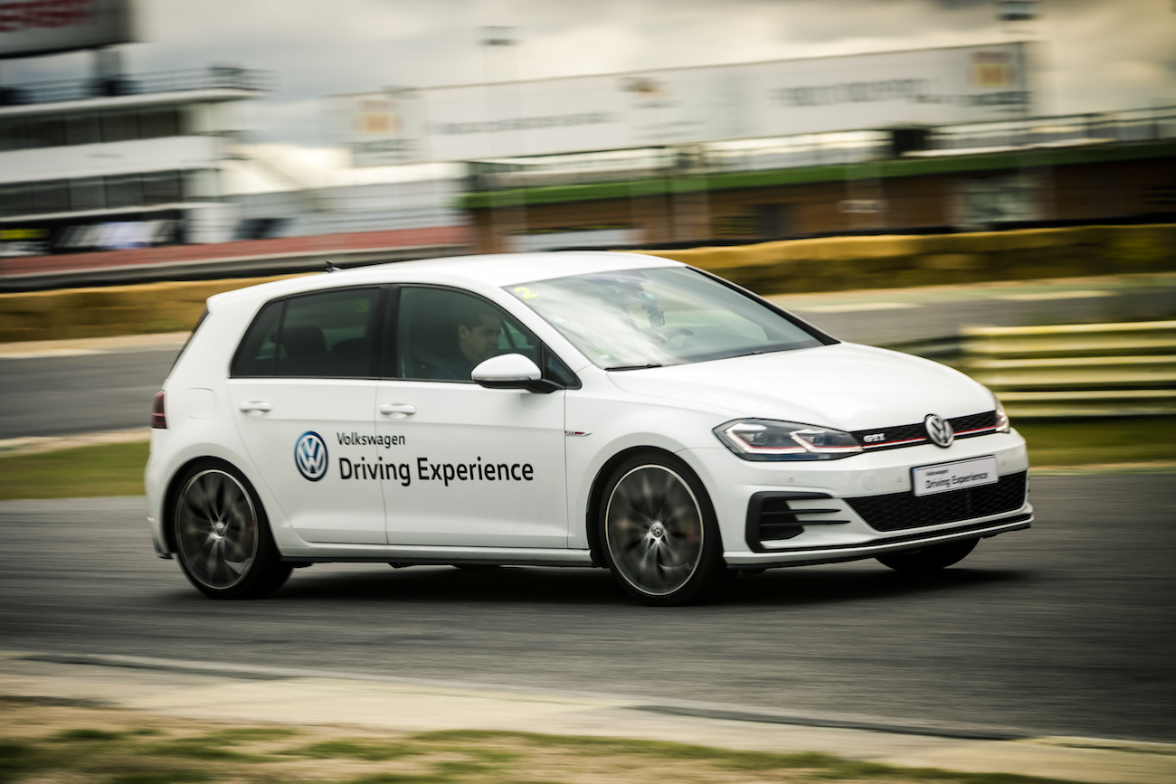 Volkswagen Driving Experience: saca el máximo partido a la seguridad de ...