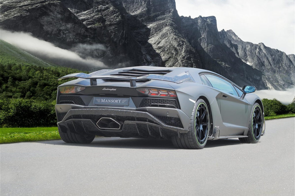 Mansory Lamborghini Aventador S: sok szénszál