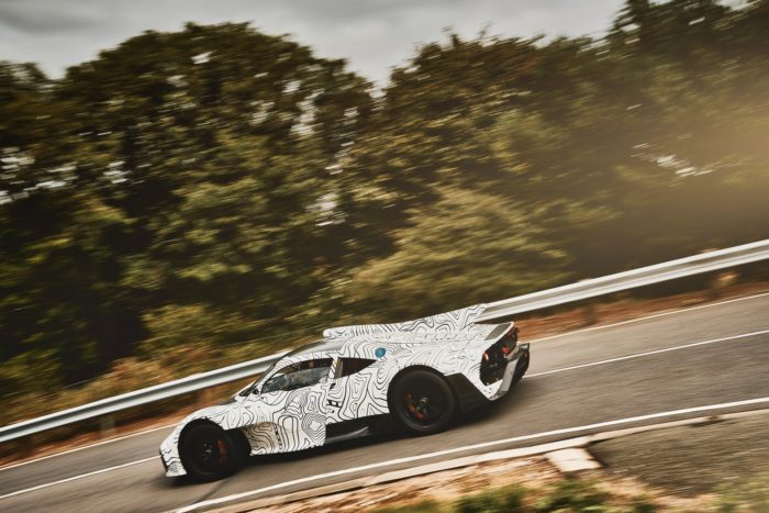 Az Egyesült Királyságban álcázott Mercedes AMG Project One