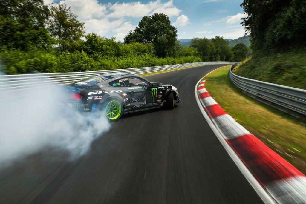 Ford Mustang bate el record drifteando en Nürburgring