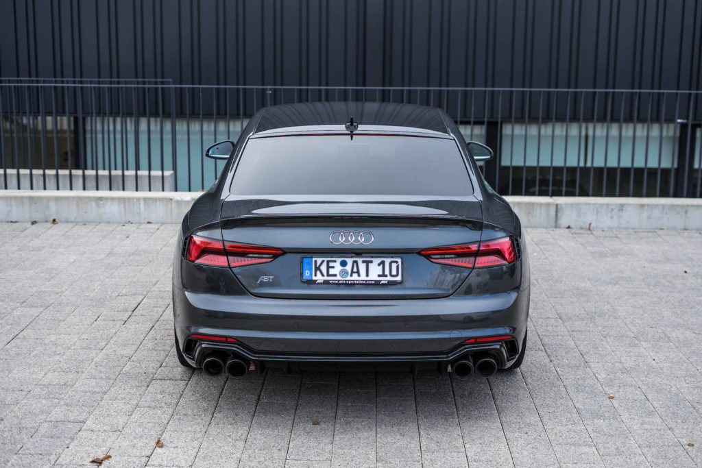 El Audi RS5 cuenta con una nueva zaga y 530 CV gracias a ABT