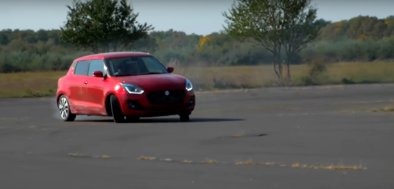 Así derrapa el nuevo Suzuki Swift junto a Oliver Amon