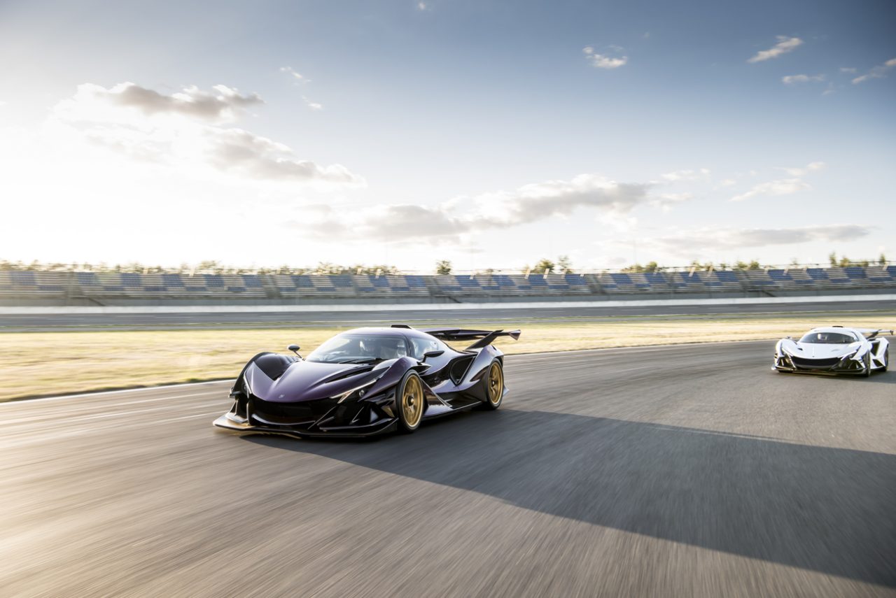 Apollo Intensa Emozione geht mit einem ultraleichten Carbonfaser ...