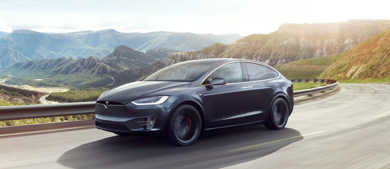El Autopilot Del Tesla Model X Protagonista De Un Vídeo X