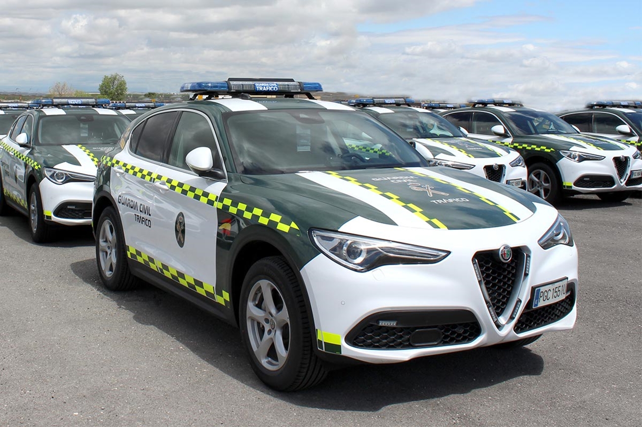 La Guardia Civil muestra sus coches nuevos, los SUV Alfa Romeo Stelvio La Guardia Civil muestra sus coches nuevos, los SUV Alfa Romeo Stelvio