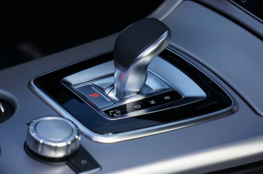 Driving license for automatic cars: how to get it