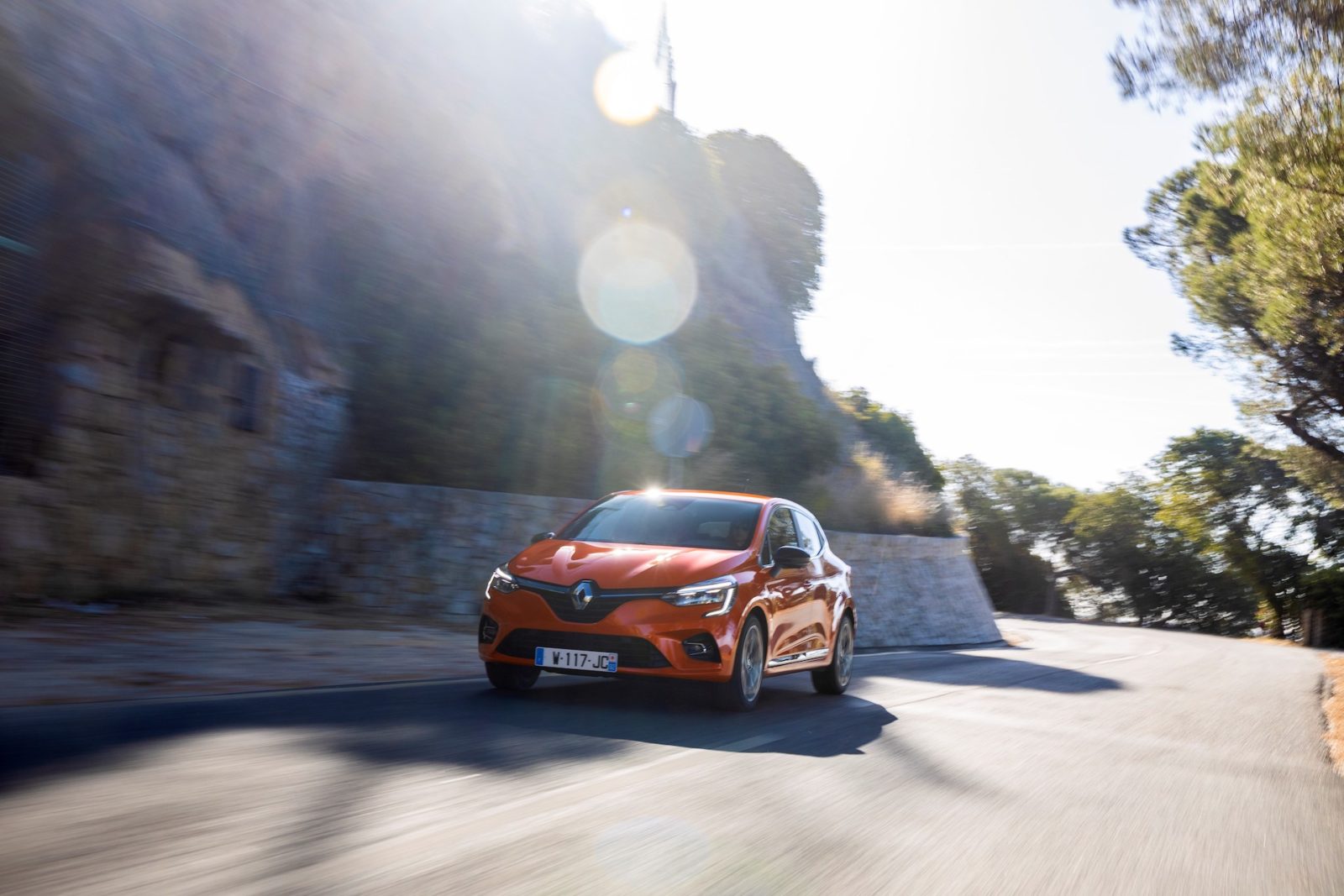 Renault Clio 1.0 TCe: are 100 hp and 3 cylinders enough?