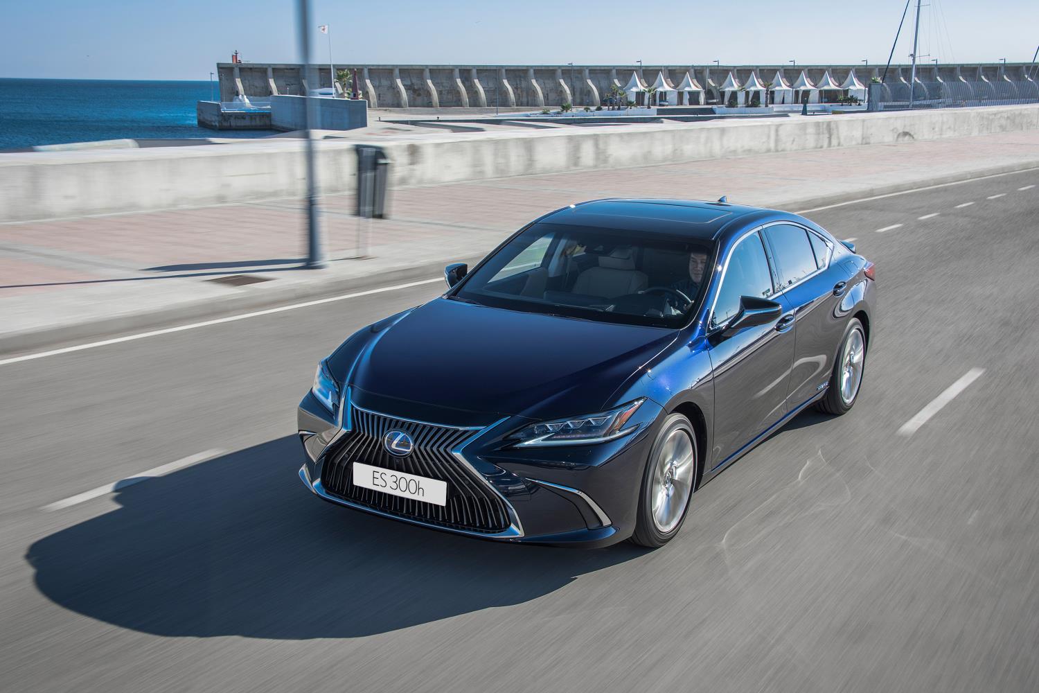 Lexus se actualiza con Apple CarPlay y Android Auto