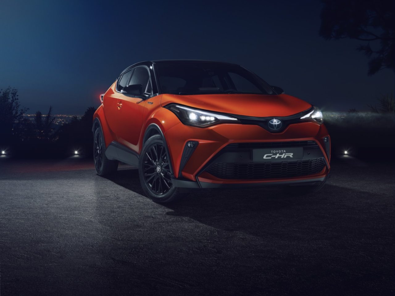 新型トヨタ C-HR 2020: ついにより強力なエンジンを搭載!
