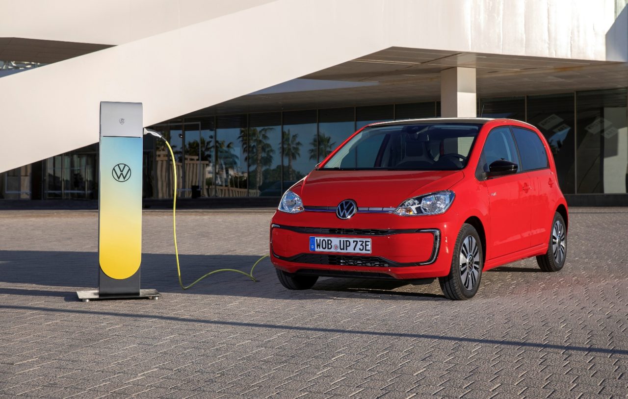 Volkswagen updates its electric city car, the e-up!