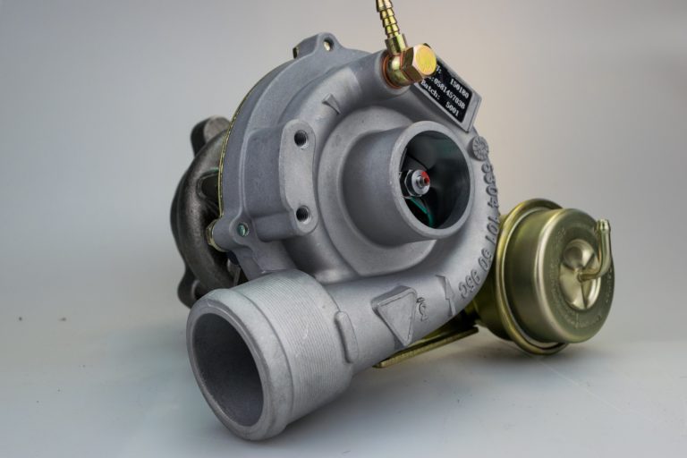 Diferencias entre turbocompresor y supercargador