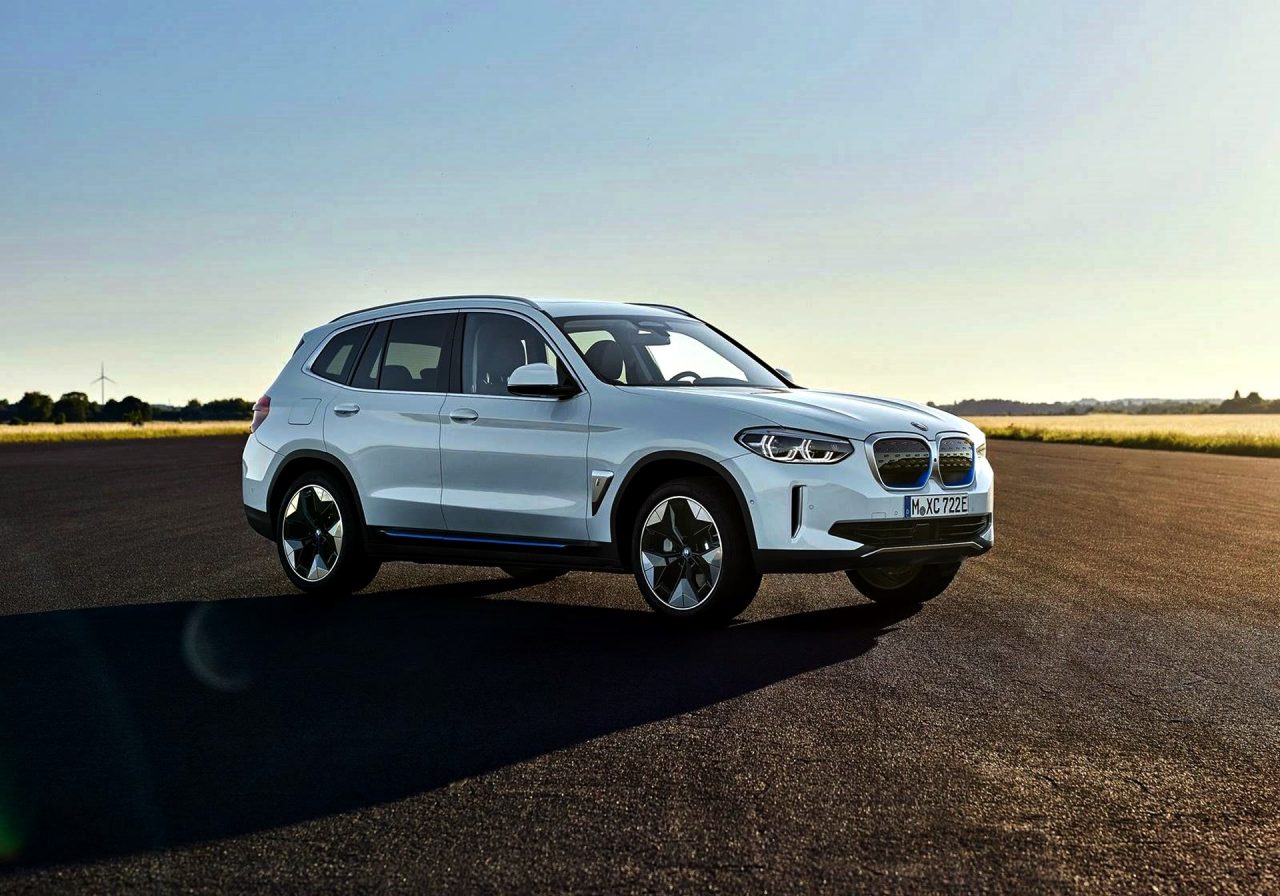 El BMW iX3, el todocamino eléctrico de BMW, ya está aquí