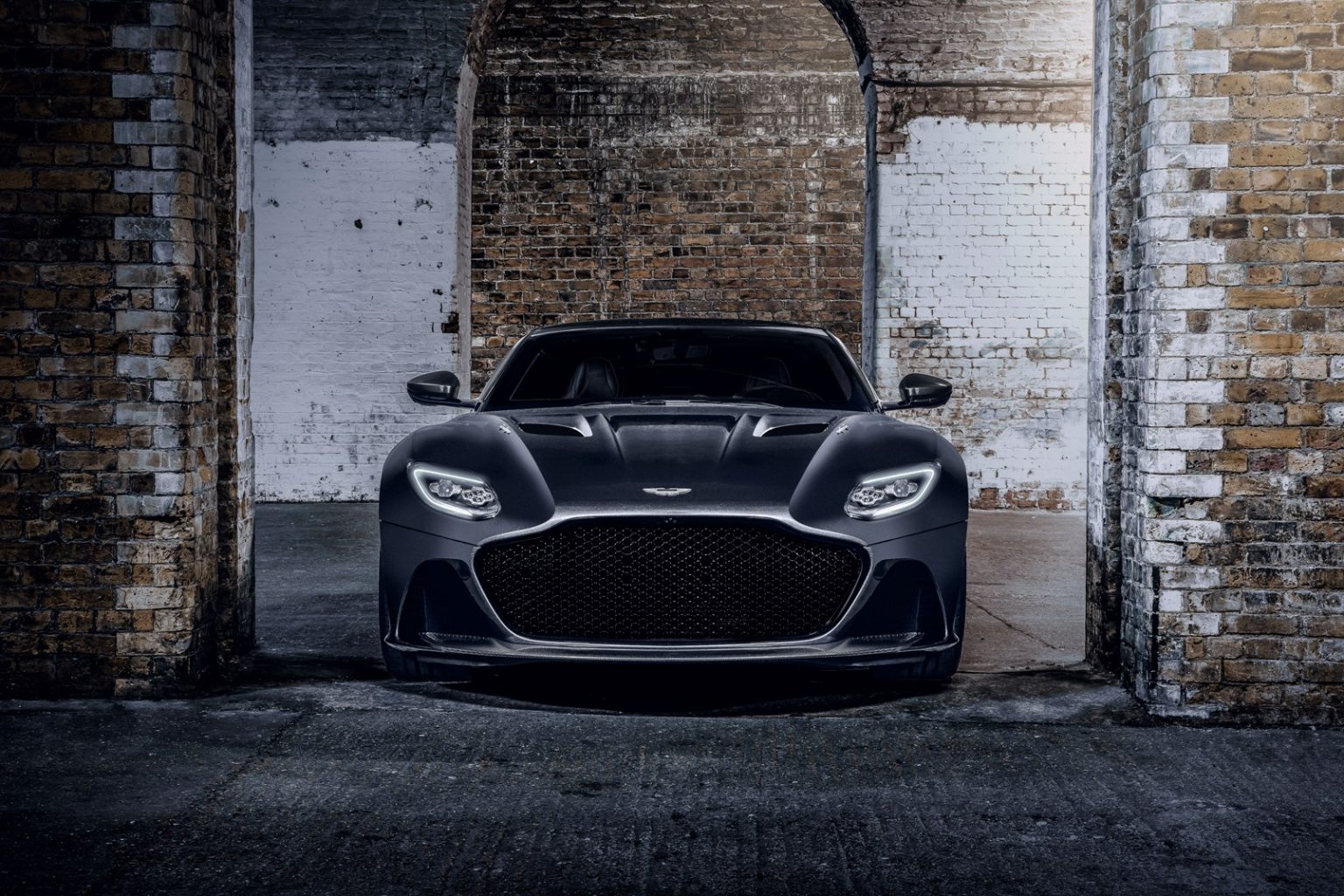 Aston Martin Dbs Superleggera 007 Edition (3)