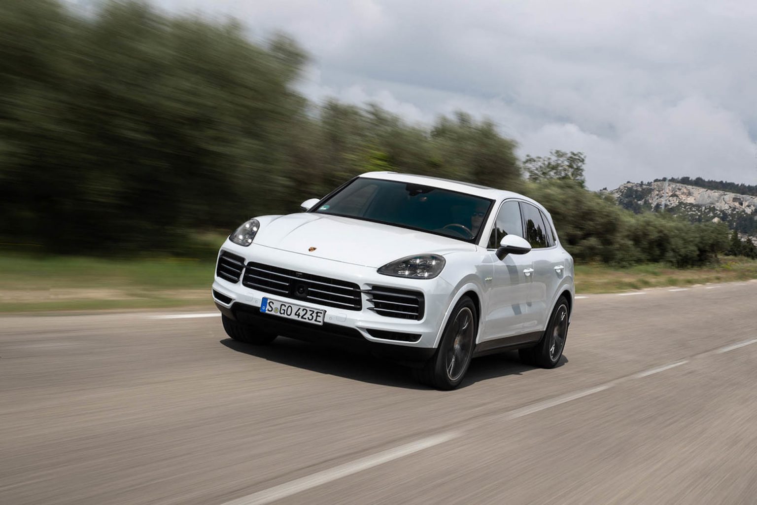 Porsche tests hydrogen engine... virtually