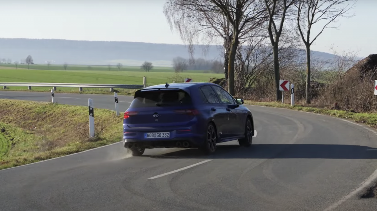 Vídeo: así derrapa el Volkswagen Golf R con el Drift Mode