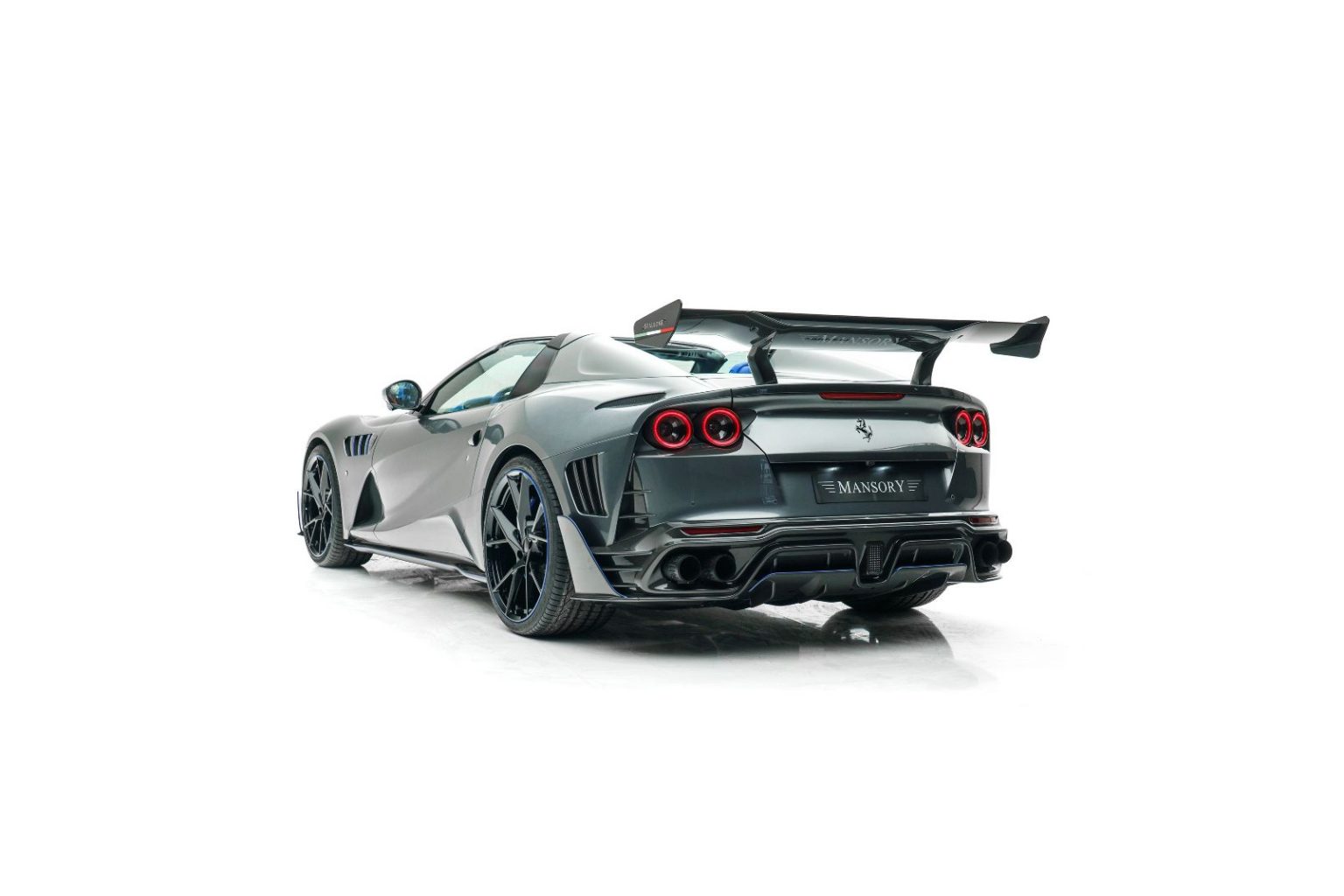 Mansory se atreve con el Ferrari 812 GTS