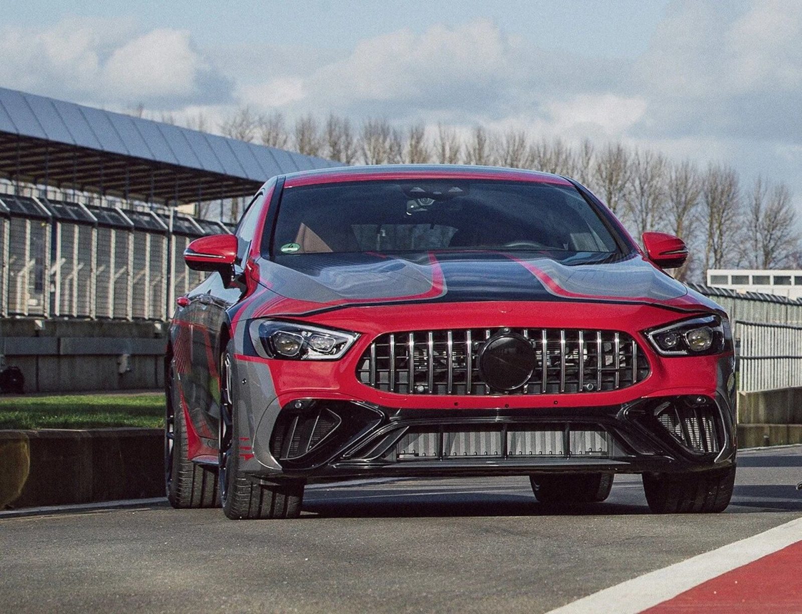 El Mercedes-AMG GT 73e 4Matic+ se insinúa en un teaser