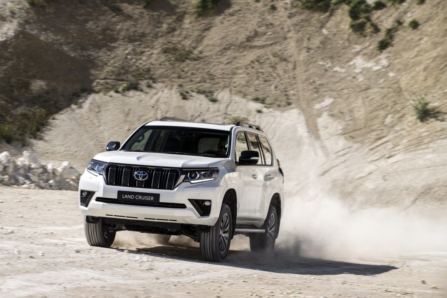 The 2021 Toyota Land Cruiser improves its equipment