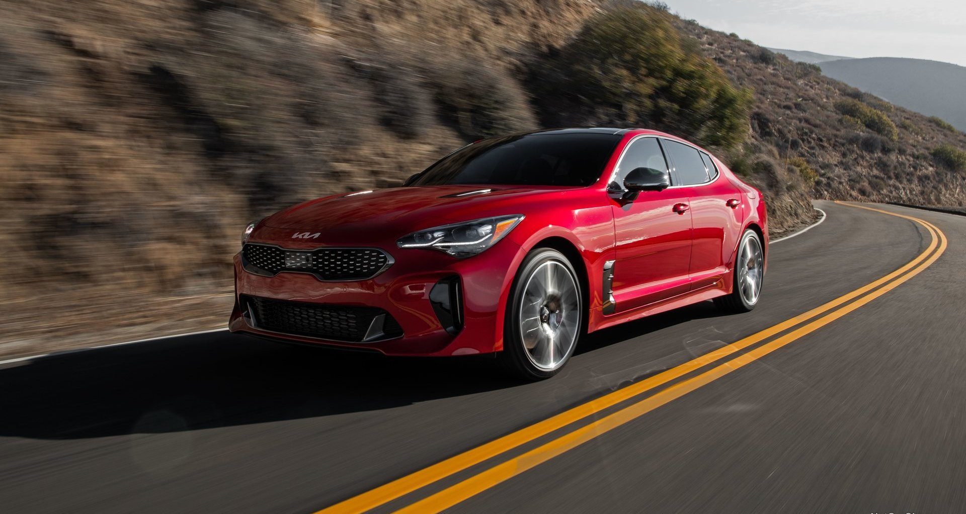 KIA EV8, así podría ser el sustituto del mítico Stinger