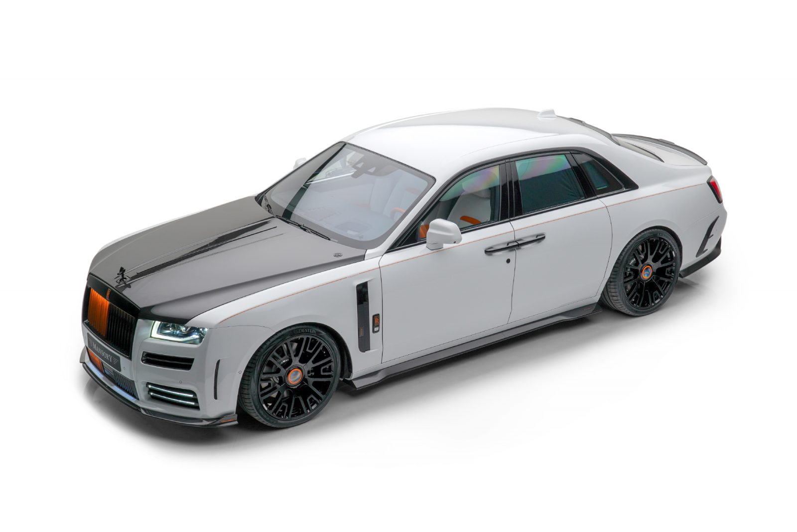 Mansory da Rolls-Royce Ghost mayor potencia y diseño único
