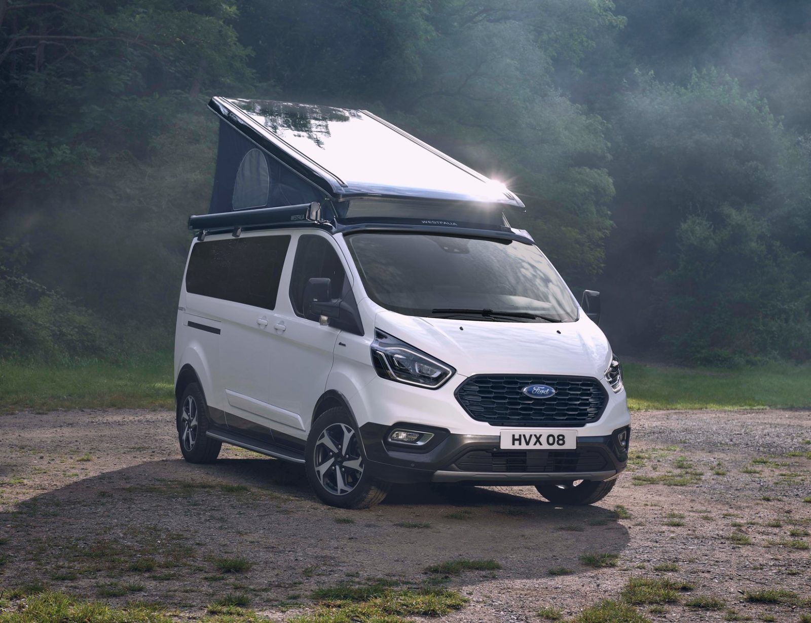 Ford presenta las versiones camper Nugget Trail y Active