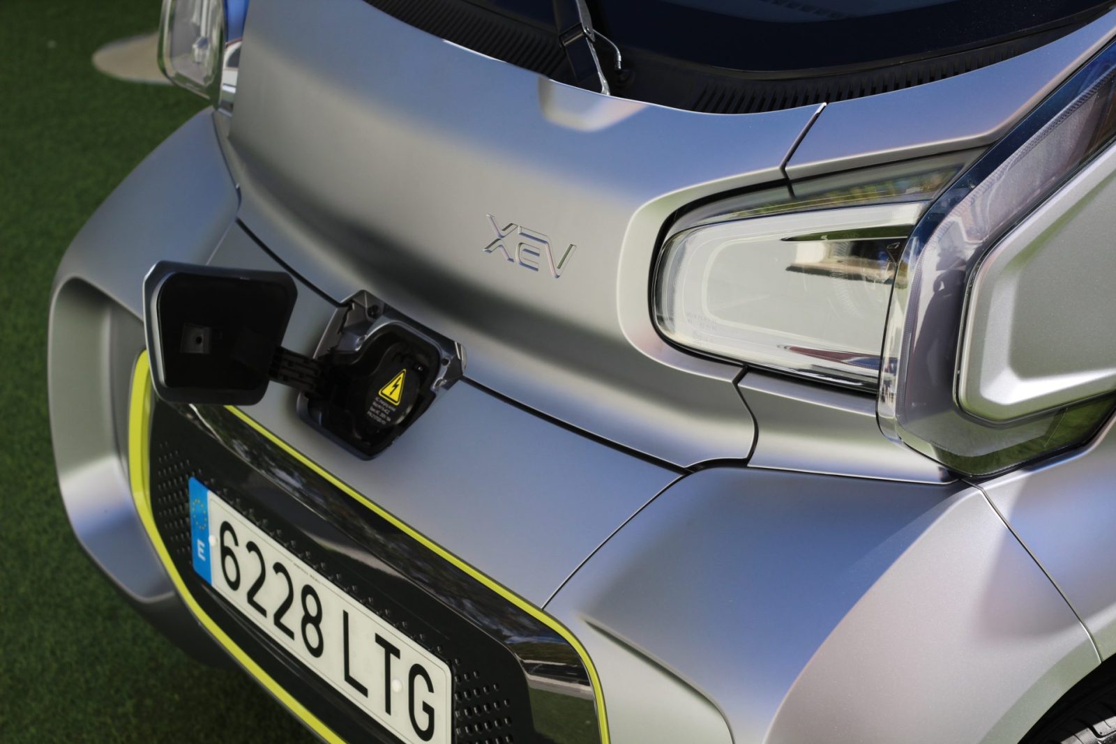 Probamos el XEV Yoyo, el nuevo cuadriciclo eléctrico concebido para ...