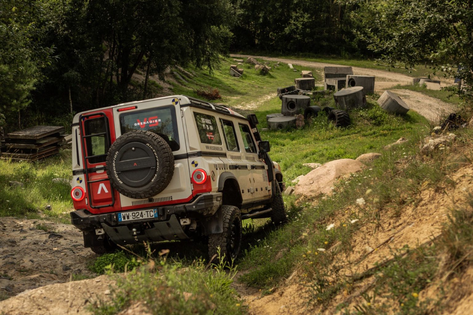 INEOS Grenadier: 10 curiosidades de un 4x4 auténtico