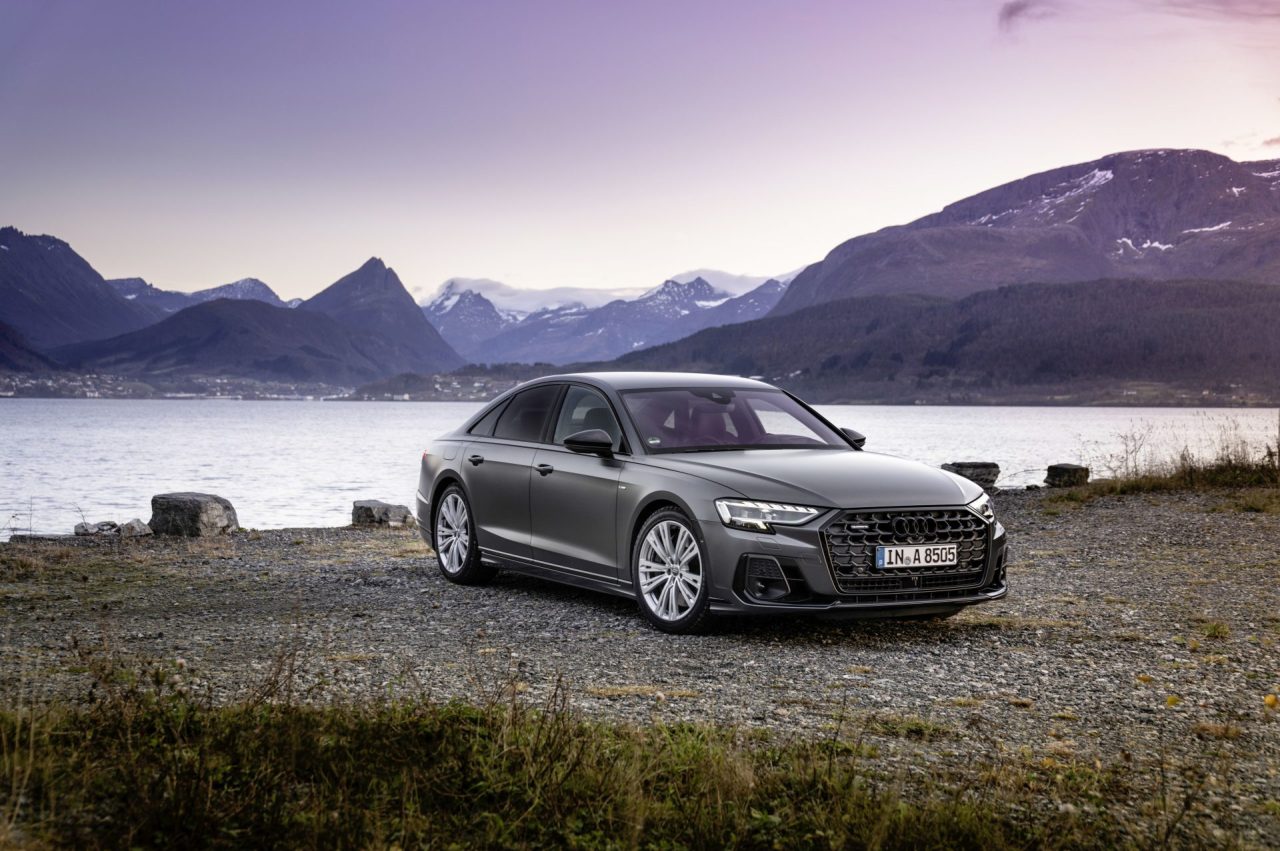 Audi completes the range of its flagship with the new Audi A8 60 TFSIe ...