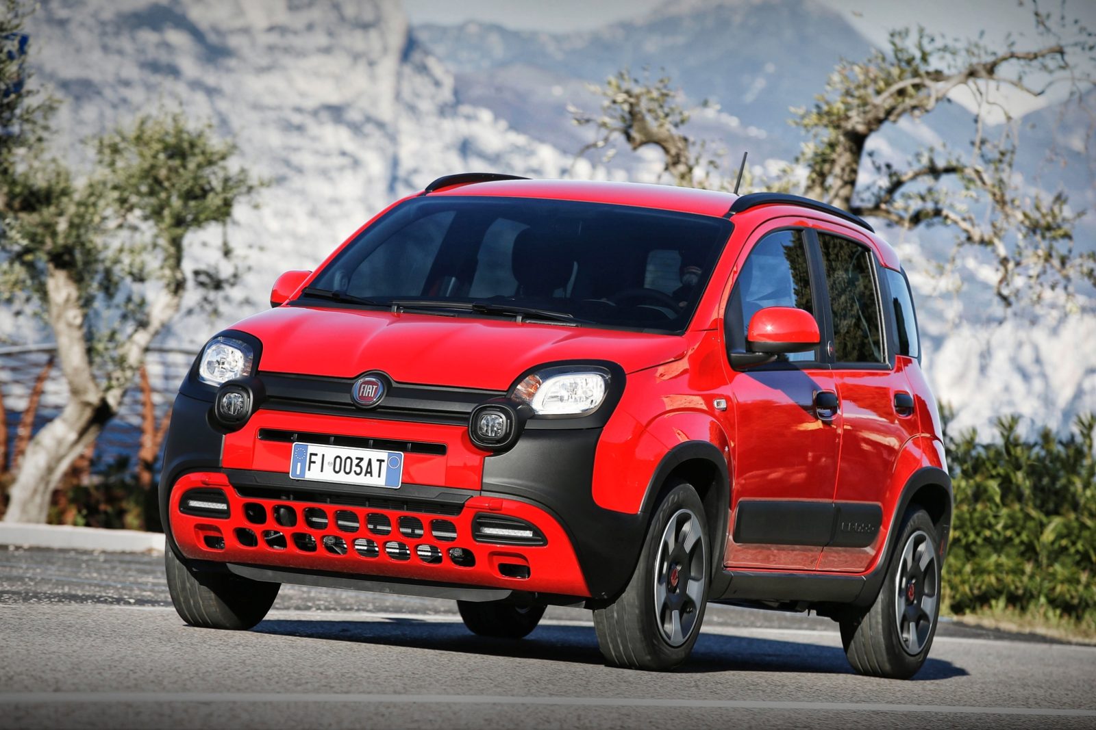 Fiat Panda e Tipo Cross si uniscono all'edizione speciale ROSSA