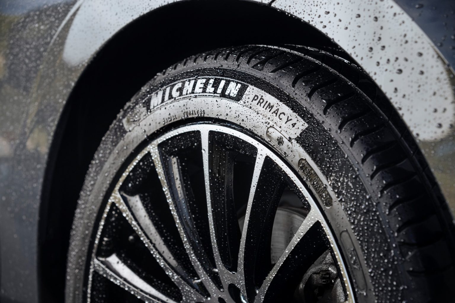 Michelin lanza el nuevo y mejorado Primacy 4+