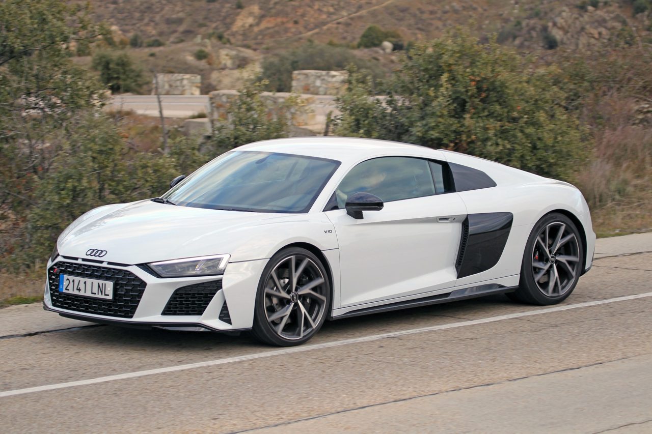 Test: Audi R8 V10 RWD, van het circuit naar de weg