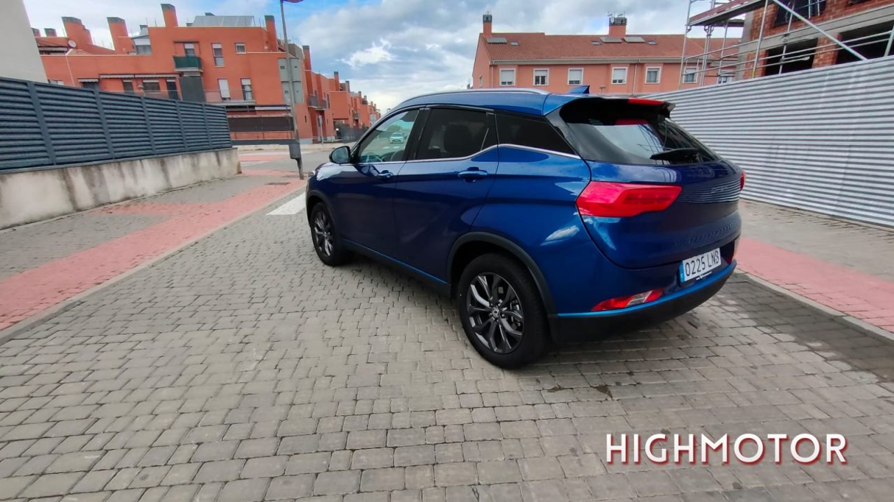 Probamos el DFSK Seres 3, un SUV eléctrico chino