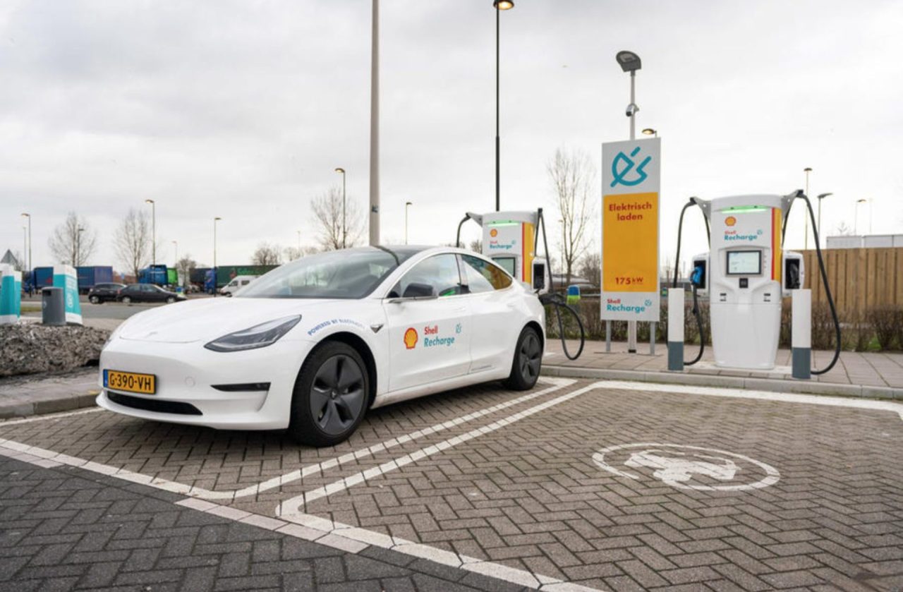 Dit is de snelste lader voor elektrische voertuigen ter wereld