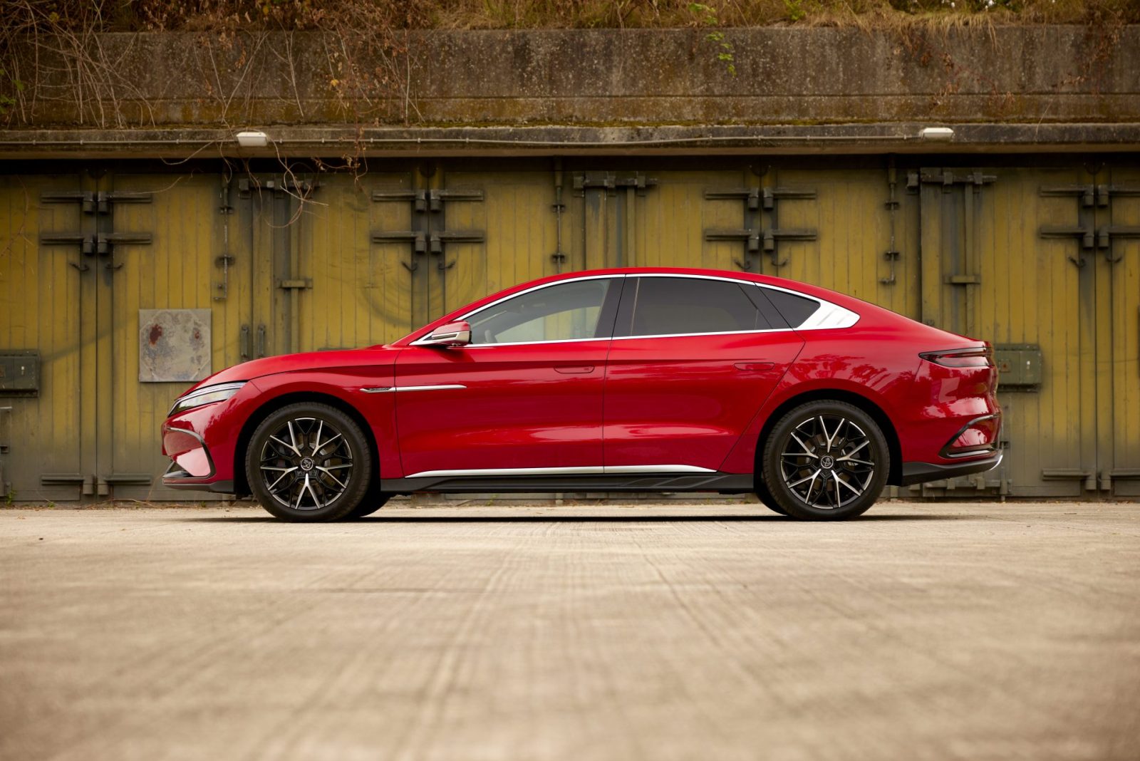 BYD llega a Europa con tres modelos eléctricos