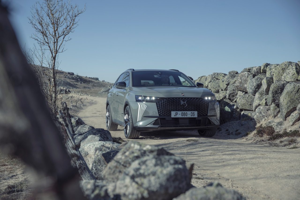 The DS 7 E-TENSE 360 4X4 La Première is presented