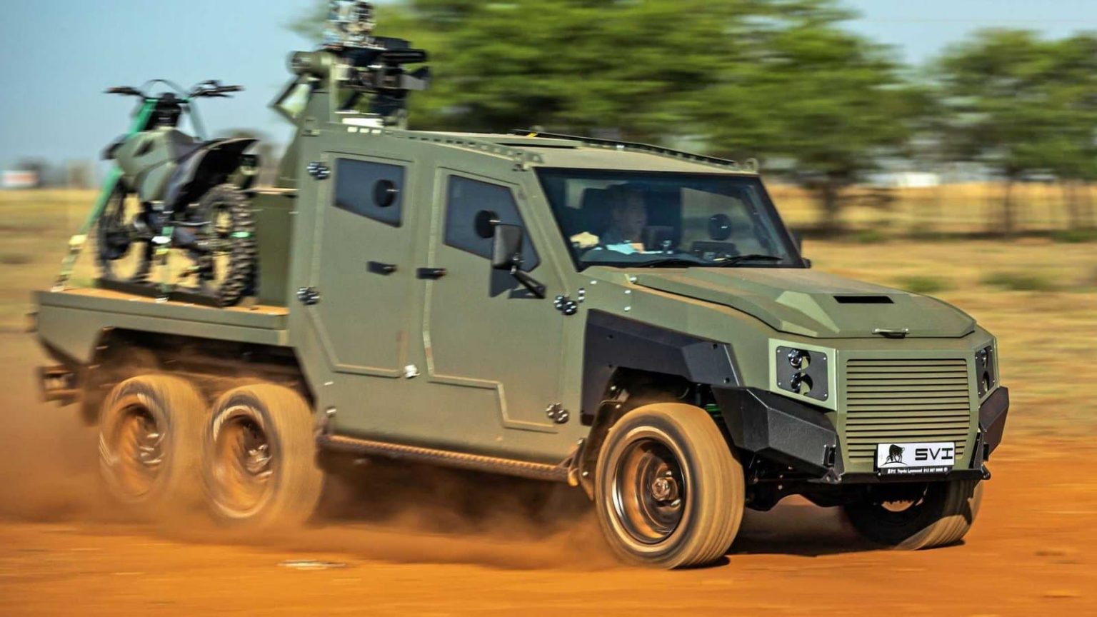 MAX 3 Six-Wheeler, el Toyota Land Cruiser J70 blindado