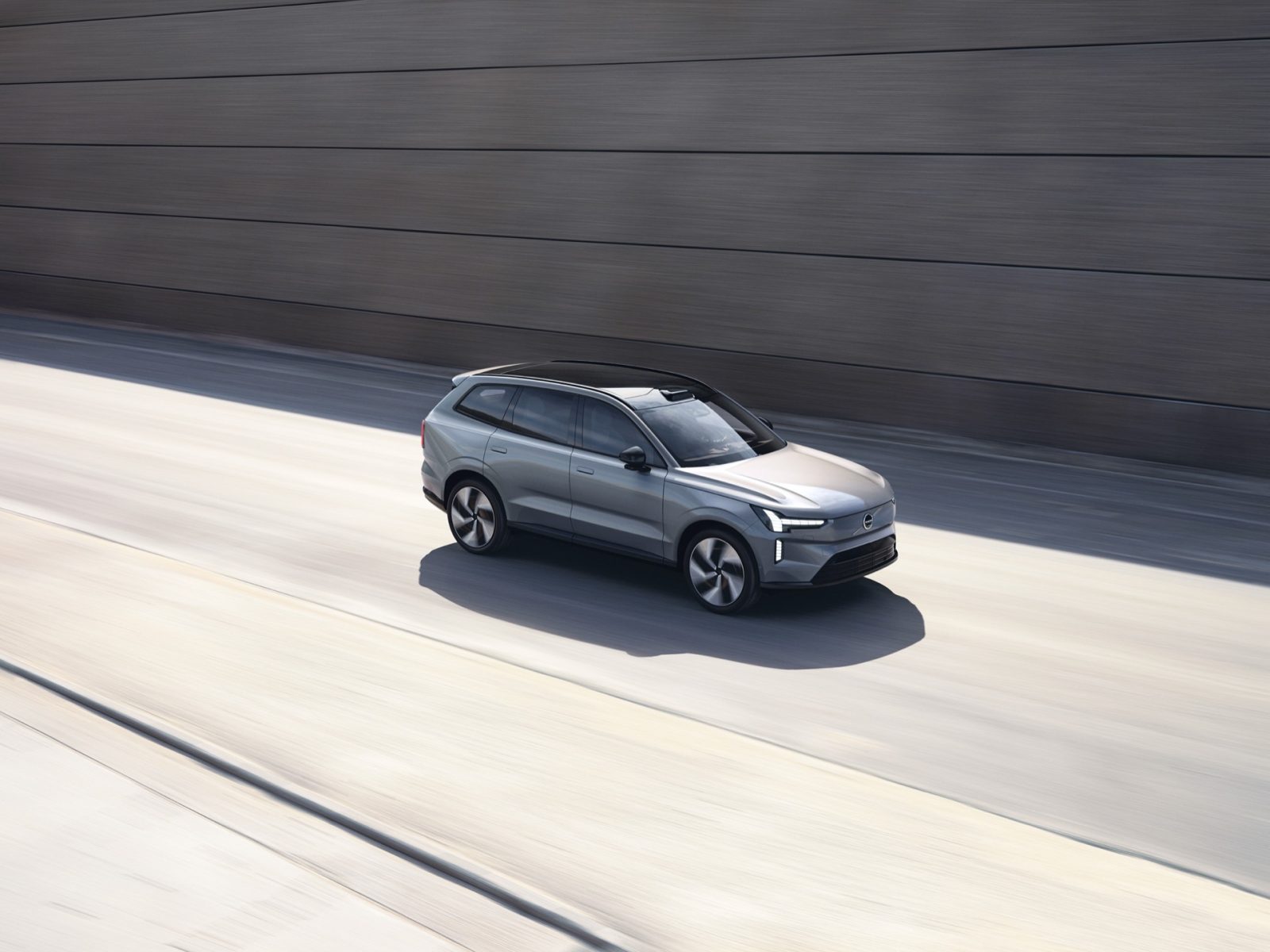Volvo EX90 : un SUV électrique 7 places avec 600 km d'autonomie
