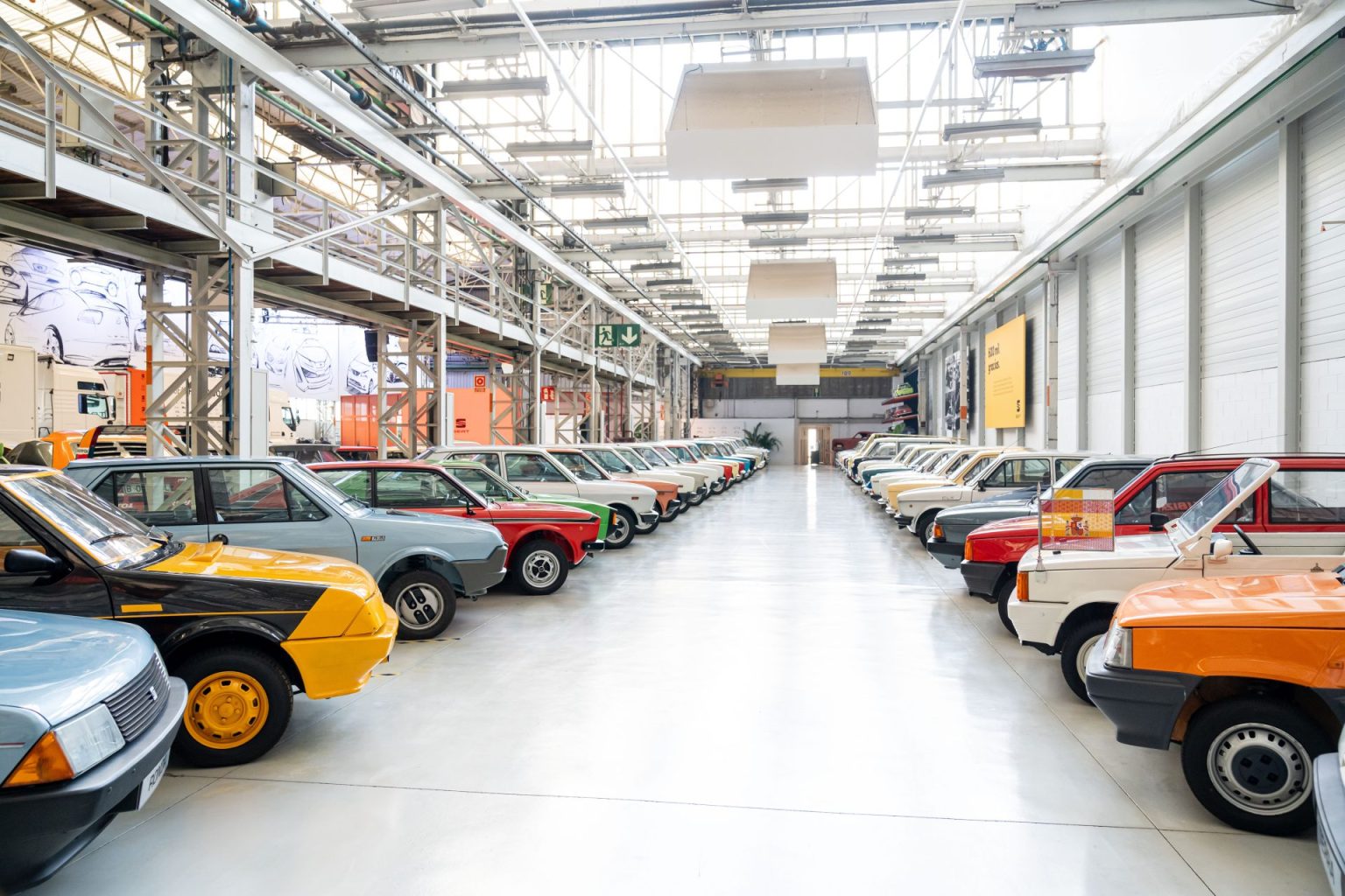 Magst du die Klassiker? Wir besuchten das A122-Lager von Seat