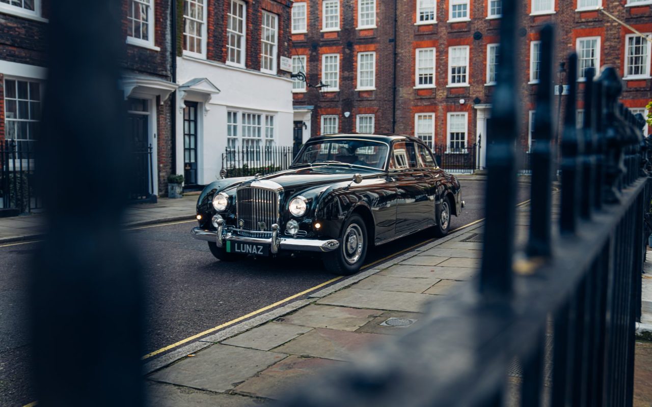 10.1961bentleys2continentalupcyledbylunazdesignonchargeinlondongatedesignimage