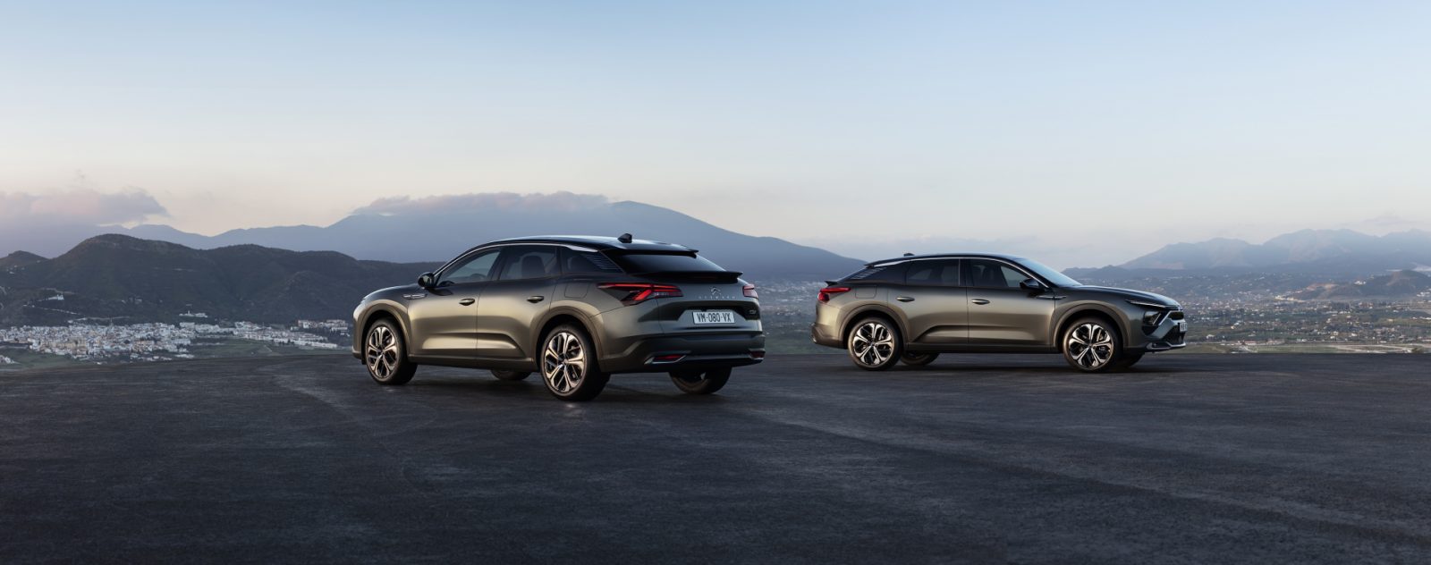 La Citroën C5 X ajoute une nouvelle motorisation hybride rechargeable