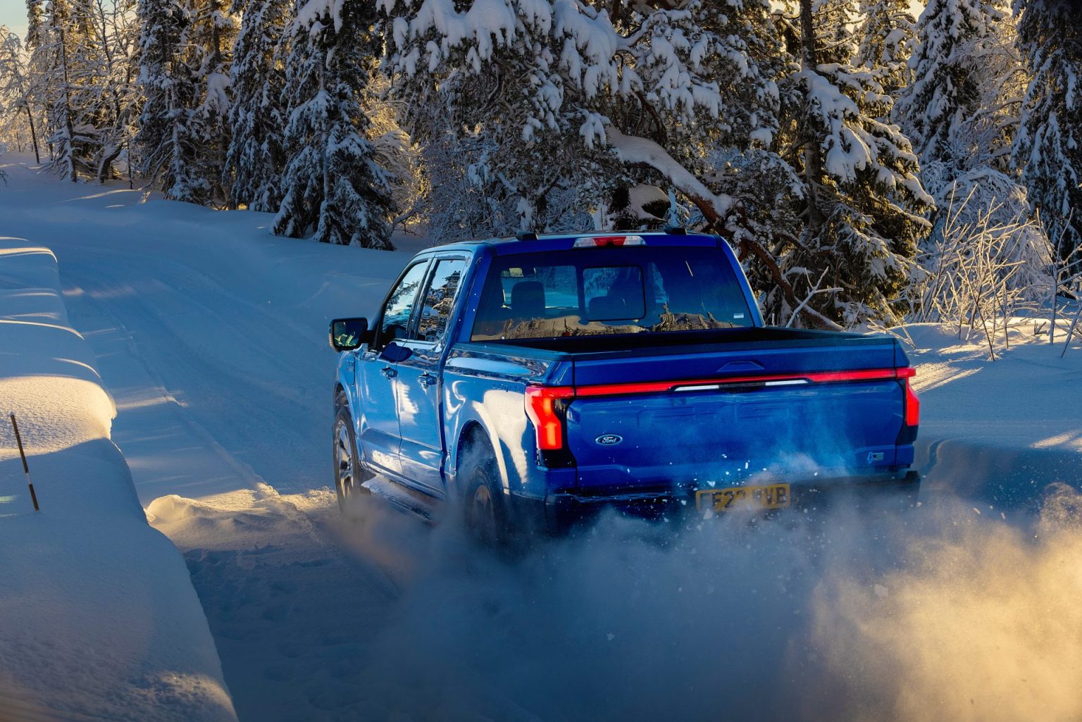 Ford retarde le lancement d'un nouveau pick-up électrique sur le marché ...