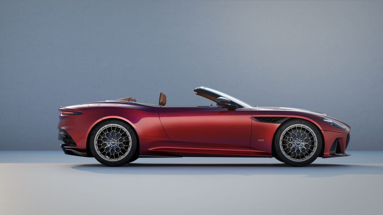 Aston Martin says goodbye to the DBS with the 770 Ultimate, the most ...