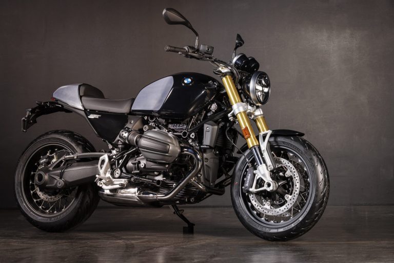 BMW 摩托车推出新款 R 12 nineT 预览版