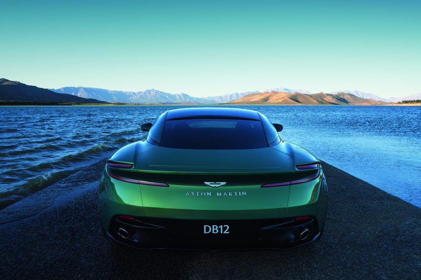 Aston Martin DB12 : la première voiture de supertourisme de 680 ch