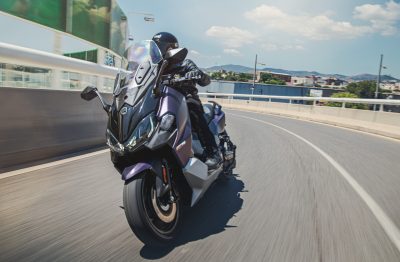 We tested the SYM Maxsym TL 508, the only sports maxiscooter under 10. ...