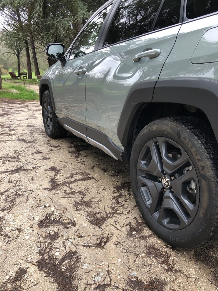 Test and review: Toyota Rav4 Hybrid Adventure, a very “all-terrain ...