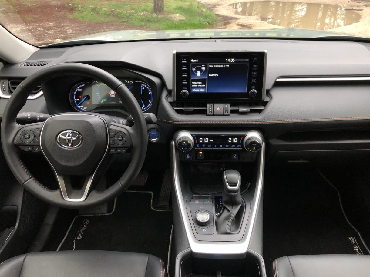 Test and review: Toyota Rav4 Hybrid Adventure, a very “all-terrain ...