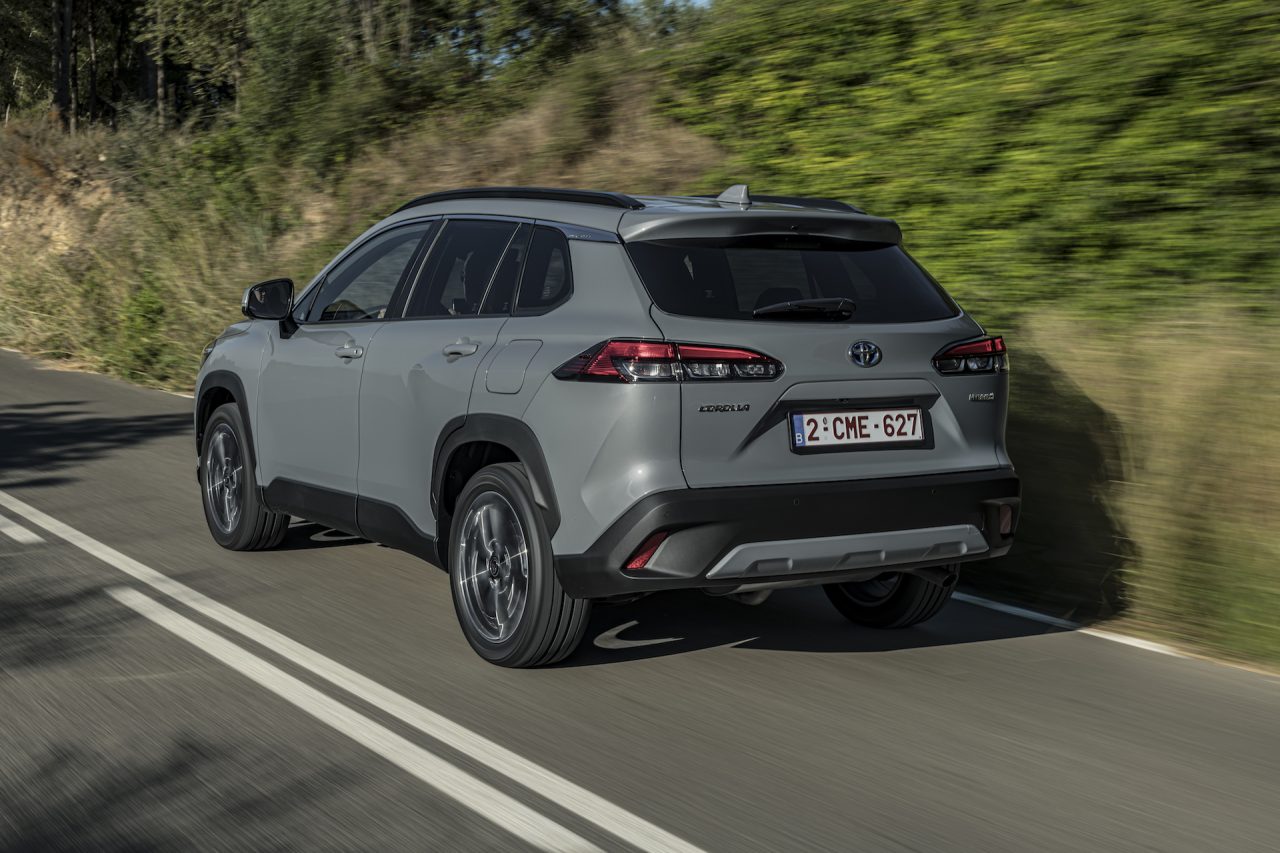 2022 Corolla Cross Hybrid Dpl Awd Cement Grey Dynamic 031 2